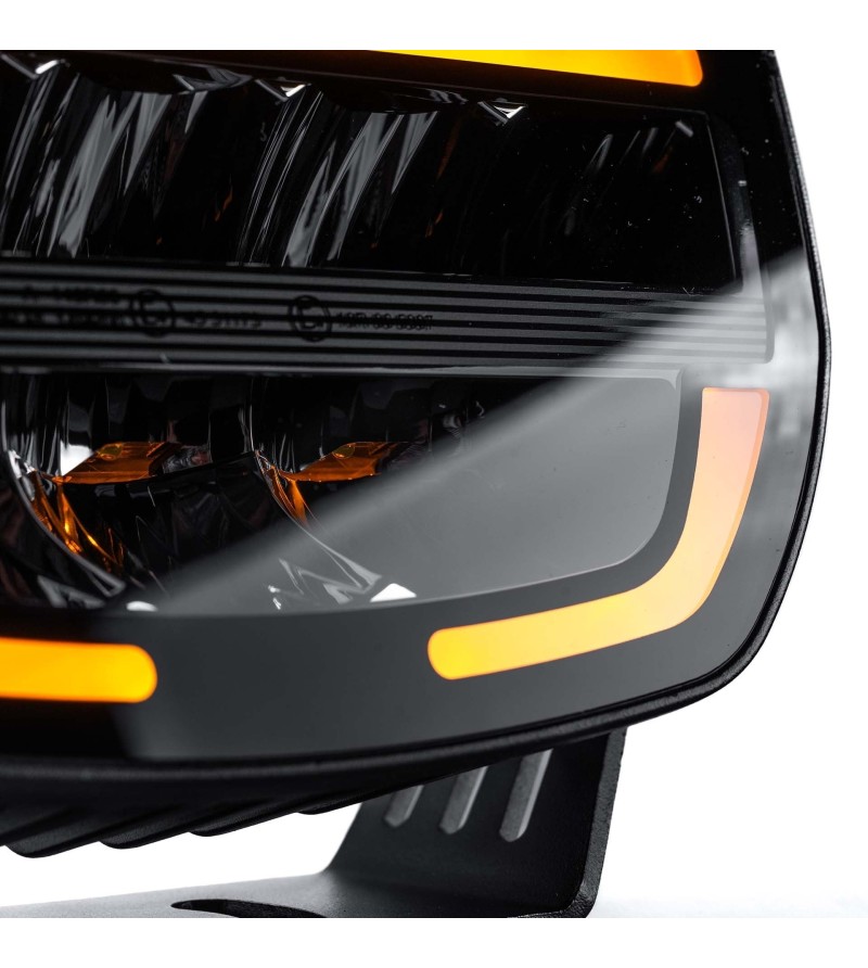 Der Tralert Phantom Black Scheinwerfer ist einzigartig im Design!